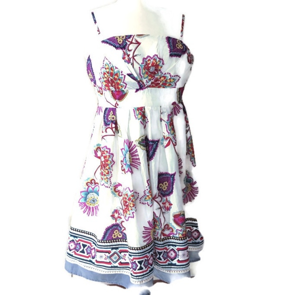 Adorable Junior Sundress. - Gem
